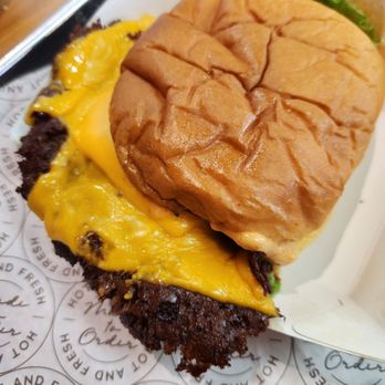 SMASH BROS BURGERS - Updated November 2024 - 85 Photos & 58 Reviews ...