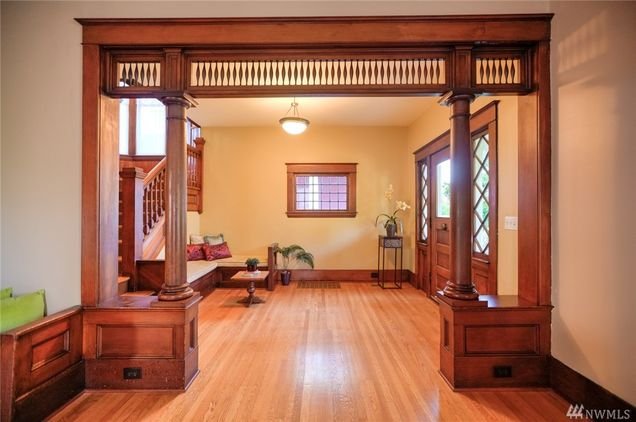 SHARON CHAMBERS-GORDON - WINDERMERE REAL ESTATE - Contact Agent - 14 ...