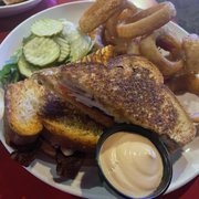 THE SPOT SPORTS BAR & GRILL - 135 Photos & 229 Reviews - Sports Bars ...