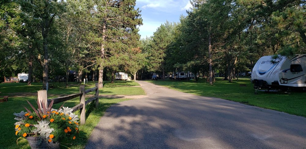 STAND ROCK CAMPGROUND - 11 Photos - N570 County Rd N, Wisconsin Dells ...