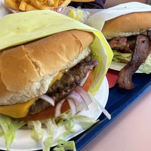LOUIS BURGERS III - 453 Photos & 720 Reviews - 555 Atlantic Ave, Long ...