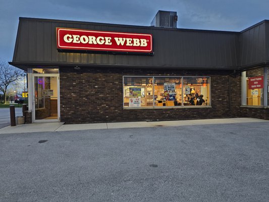 GEORGE WEBB RESTAURANT - Updated October 2025 - 64 Photos & 59 Reviews ...