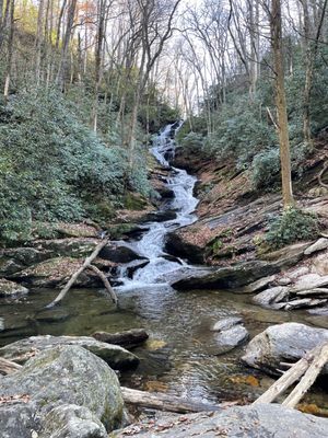 ROARING FORK FALLS - Updated January 2025 - 11 Photos - 208 Busick Work ...