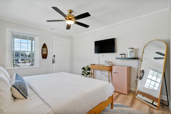 STARLITE INN - Updated December 2025 - 41 Photos - 201 Cape Fear Blvd ...