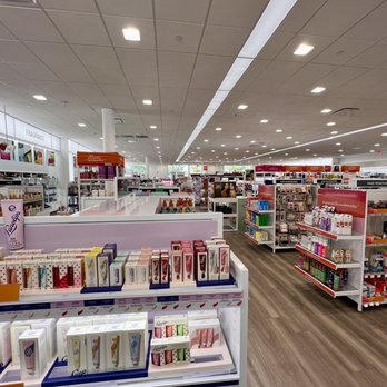 ULTA BEAUTY - Updated January 2025 - 27 Photos & 16 Reviews - 1760 S ...