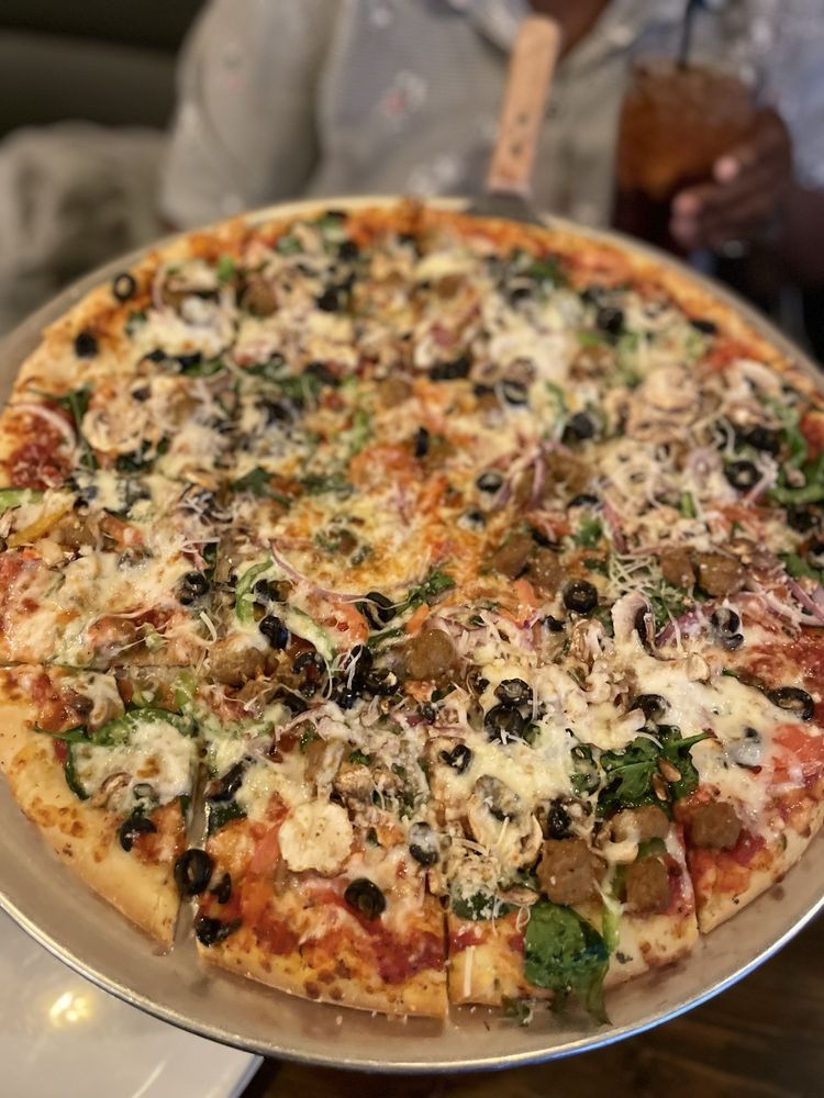 CRUST PIZZA CO. - LOUETTA - Updated December 2025 - 180 Photos & 248 ...