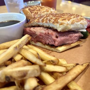 THE ORIGINAL HICK’RY PIT - Updated July 2024 - 447 Photos & 724 Reviews ...