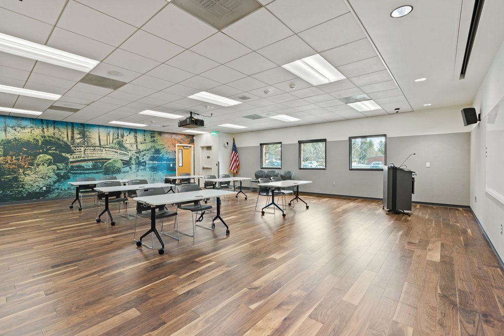 SPOKANE PUBLIC LIBRARY - SOUTH HILL - Updated November 2025 - 16 Photos ...