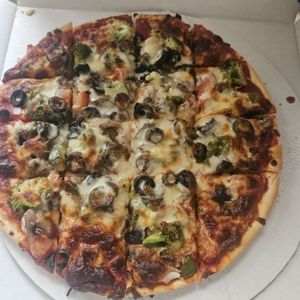 MILLY’S PIZZA IN THE PAN - Updated July 2025 - 17 Photos & 23 Reviews ...