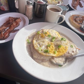 MIRACLE MILE CAFE - Updated January 2025 - 962 Photos & 800 Reviews ...