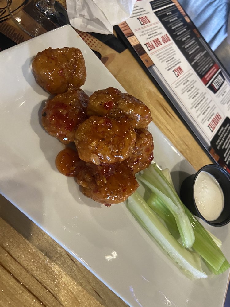 CANZ - 36 Photos & 16 Reviews - Sports Bars - 4780 Sunrise Hwy S ...