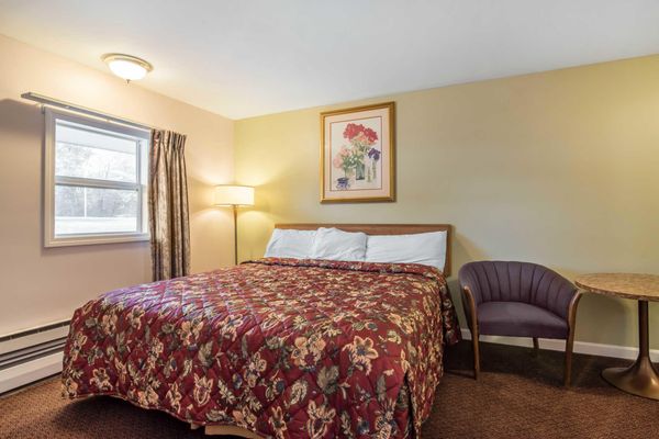RODEWAY INN - Updated August 2025 - 23 Photos & 19 Reviews - 593 ...