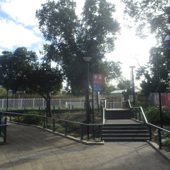 BURANDA RAILWAY STATION - Updated 2024 - 11 Gillingham St ...