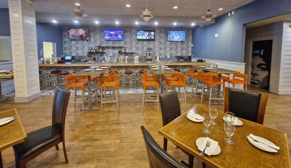 TI-NEY BANGKOK FOLLY - Updated November 2024 - 31 Photos & 31 Reviews ...