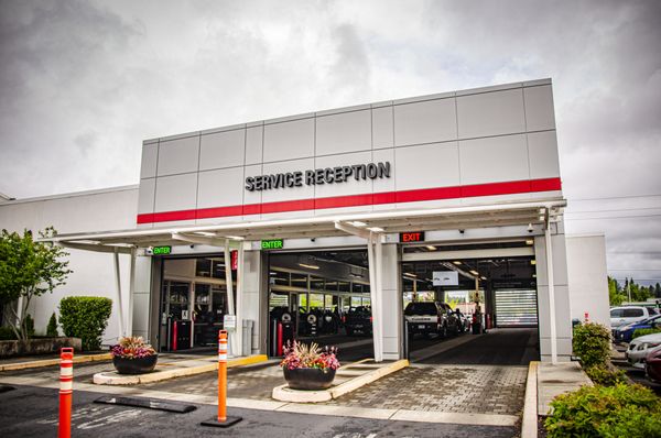 BEAVERTON TOYOTA - Updated January 2026 - 137 Photos & 728 Reviews ...