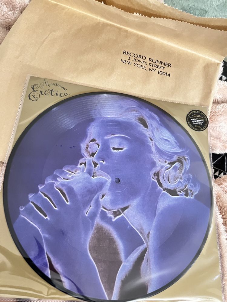 RECORD RUNNER - Updated December 2025 - 21 Photos & 42 Reviews - 5 ...