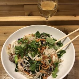 NOODLEZIP - Updated August 2025 - 151 Photos & 157 Reviews - 208 E Main ...