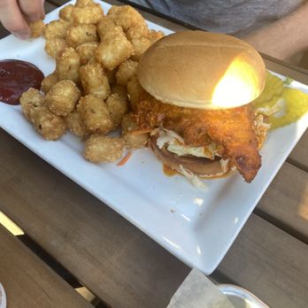 PUB 819 - Updated September 2025 - 369 Photos & 403 Reviews - 819 ...