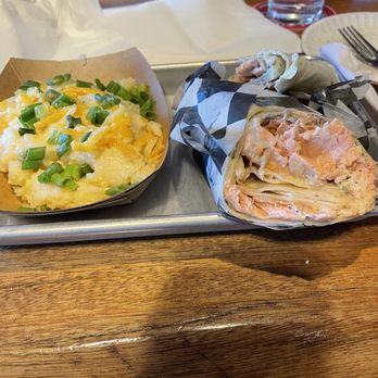 WARPED WING BARREL ROOM & SMOKERY - SPRINGBORO - Updated July 2024 ...