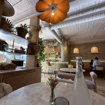 HATCH 44 CAFE - Updated October 2025 - 134 Photos & 72 Reviews - 401 ...