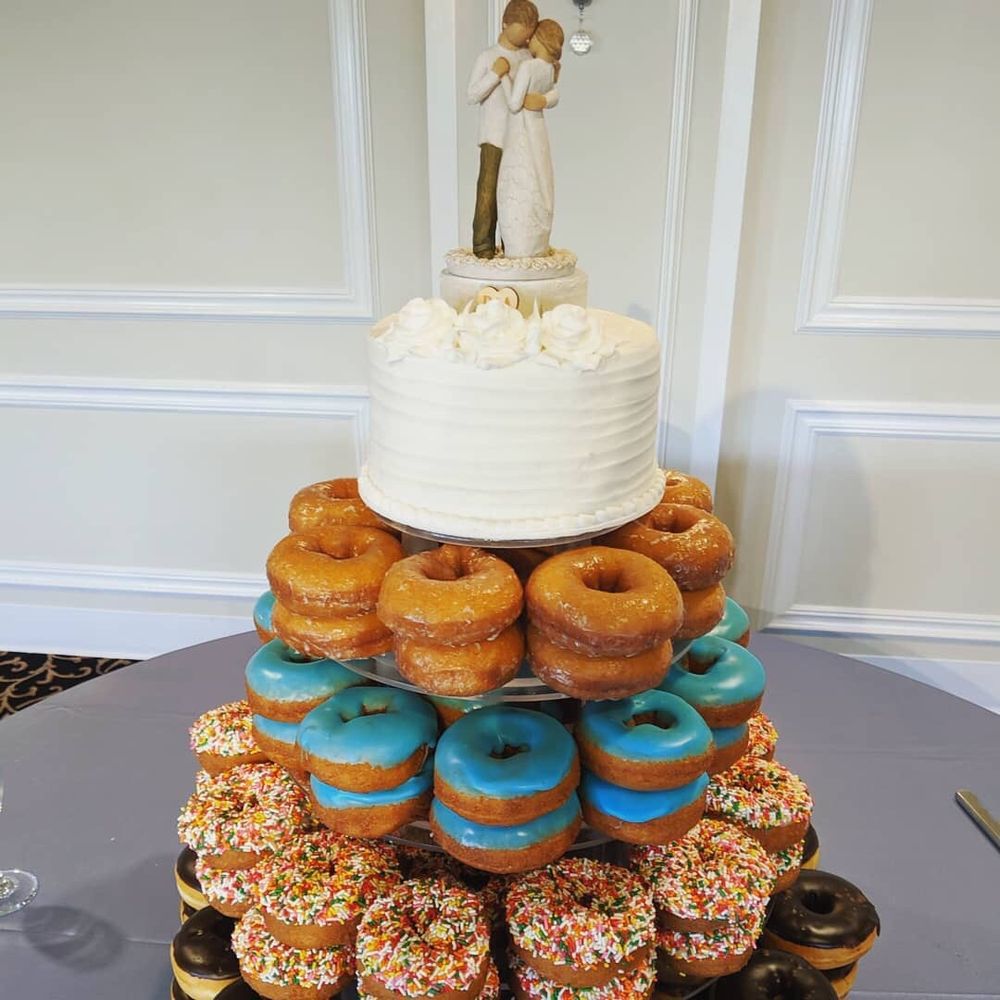 TAYLOR’S BAKERY - 165 Photos & 149 Reviews - 6216 Allisonville Rd ...