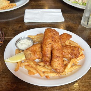 SINE IRISH PUB & RESTAURANT - Updated October 2025 - 298 Photos & 413 ...