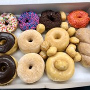 DEY’S DOUGHNUTS AND CROISSANTS - 47 Photos & 62 Reviews - 6494 Edinger ...