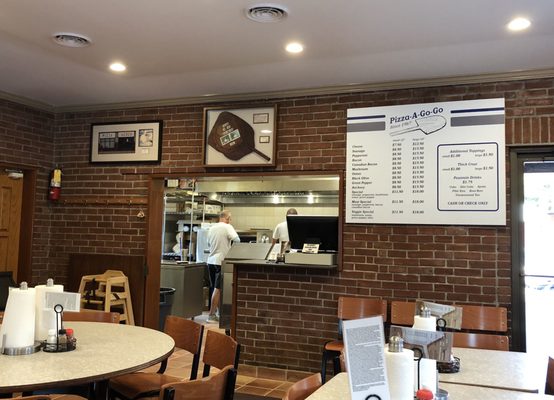 PIZZA-A-GO-GO - 57 Photos & 169 Reviews - 6703 Scanlan Ave, Saint Louis ...