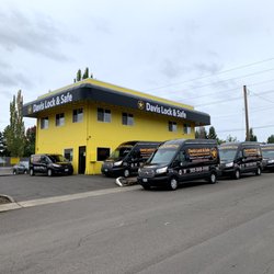 Keys & Locksmiths - DAVIS LOCK & SAFE - 37 Photos & 58 Reviews - 3880 SW 170th Ave, Beaverton ...