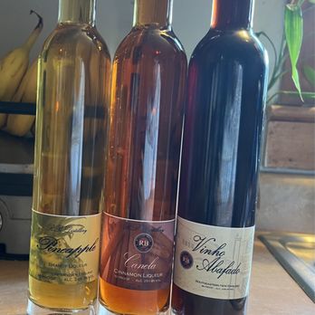 RUNNING BROOK VINEYARD & WINERY - Updated December 2025 - 91 Photos & 63 Reviews - 335 Old Fall ...