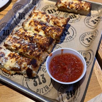 BACKLOT TAPHOUSE - Updated July 2024 - 197 Photos & 137 Reviews - 2110 ...