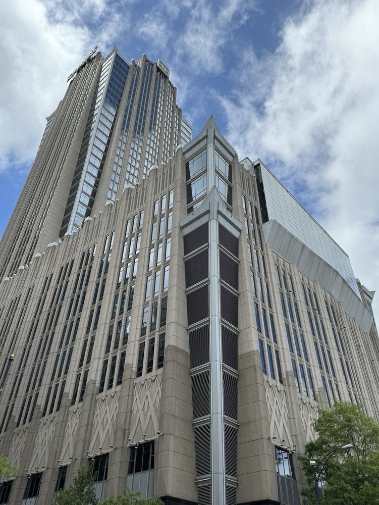 TRUIST FINANCIAL - Updated August 2024 - 12 Reviews - 214 N Tryon St ...