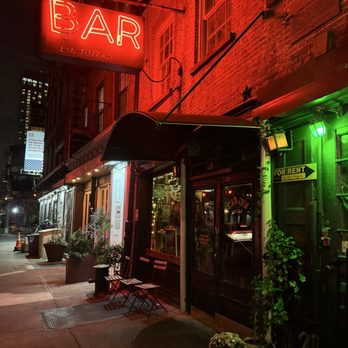 THE EAR INN - Updated January 2026 - 269 Photos & 439 Reviews - 326 ...