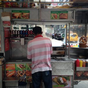 SABRETT HOT DOG STAND - 27 Photos & 22 Reviews - Food Stands - New York ...