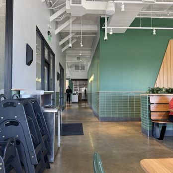 SHAKE SHACK - Updated May 2025 - 176 Photos & 102 Reviews - 103 W ...