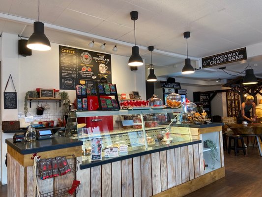 FUNKY CHOCOLATE CLUB SWITZERLAND - Updated November 2024 - 75 Photos ...