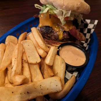 BURGERTORY - Updated June 2024 - 67 Photos & 74 Reviews - 3197 S ...