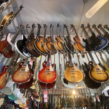 LIGHTNING JOE’S GUITAR HEAVEN - Updated March 2025 - 38 Photos & 87 ...