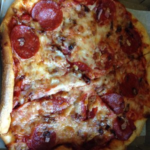 LENOCI’S SPAGHETTI HOUSE - 36 Photos & 32 Reviews - 5520 Oberlin Ave ...