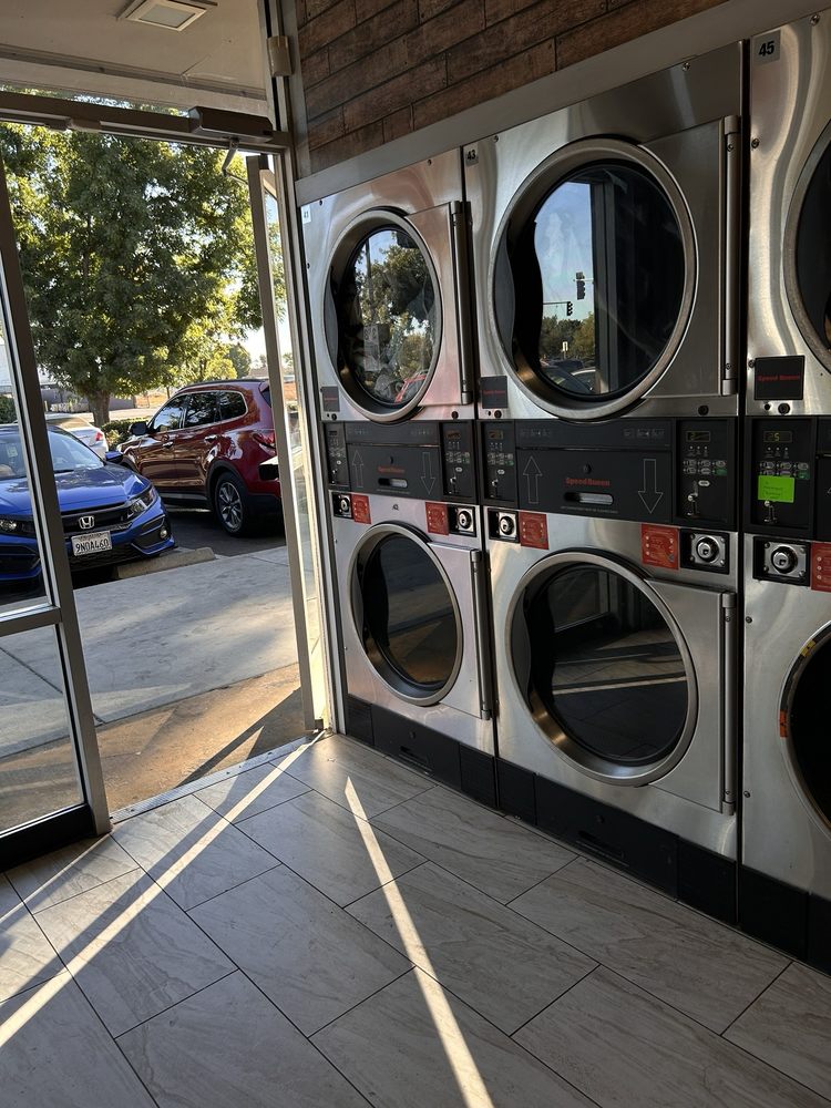INFINITE LOOP LAUNDRY - Updated November 2025 - 73 Photos & 32 Reviews - 1109 Loughborough Dr ...
