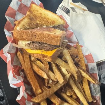 BLUE MOUND CAFE - RUFE SNOW - Updated January 2026 - 101 Photos & 88 ...