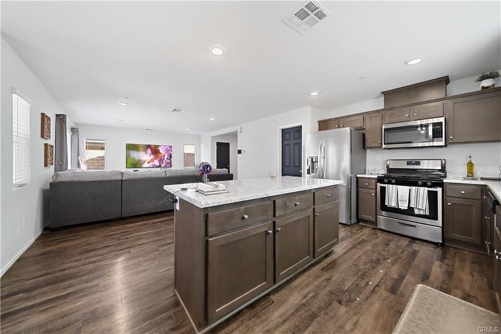 NEDA YEGAN - KELLER WILLIAMS REALTY - Updated October 2025 - 154 Photos ...