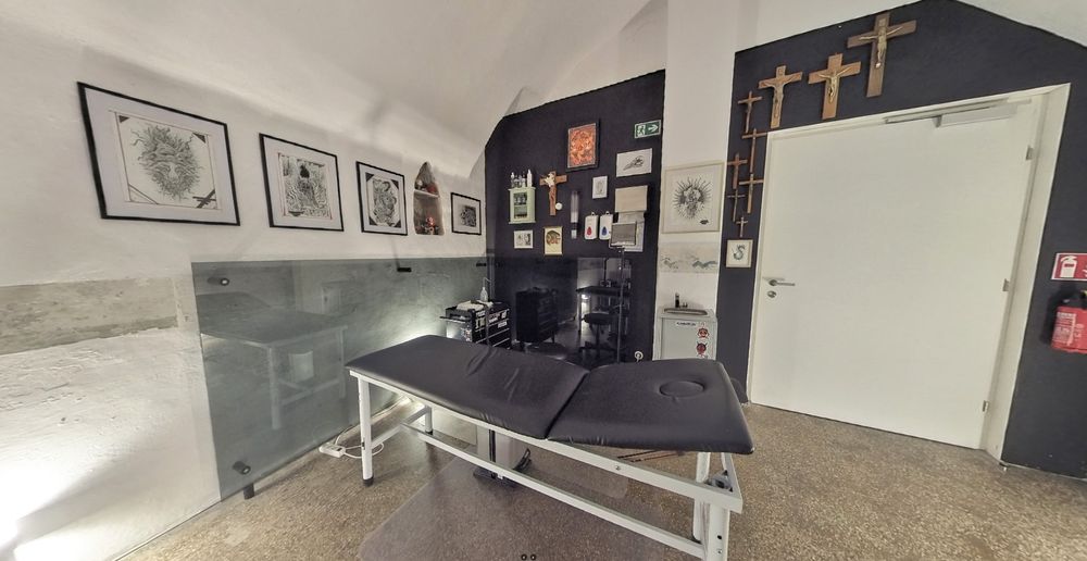 HARVEST MOON TATTOO - Updated April 2024 - Neustadt 25, Feldkirch ...