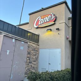RAISING CANE’S CHICKEN FINGERS - Updated July 2025 - 396 Photos & 740 ...