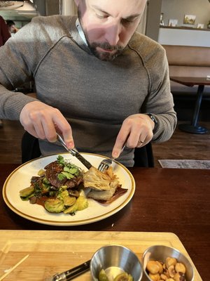 CASTOR KITCHEN & BAR - 458 SW Madison Ave, Corvallis, Oregon - 94 ...