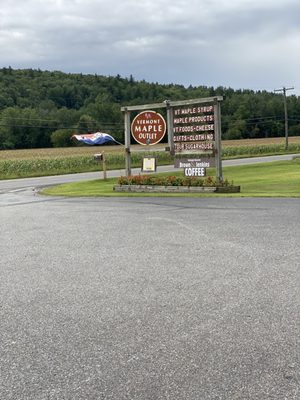 VERMONT MAPLE OUTLET - 25 Photos & 17 Reviews - 3929 VT-15 ...