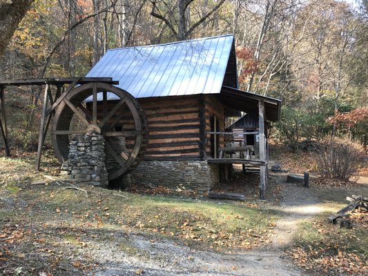 THE FOXFIRE MUSEUM & HERITAGE CENTER - Updated October 2025 - 10 Photos ...