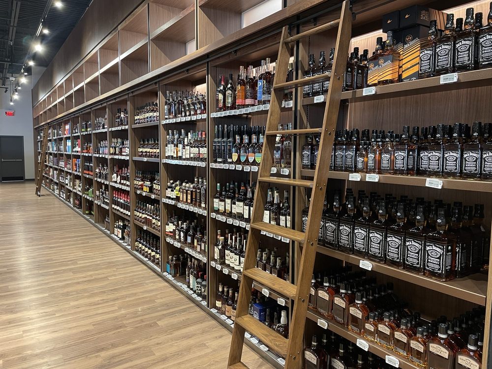 BUSTER’S LIQUORS & WINES - Updated October 2025 - 19 Photos - 5851 Poplar Ave, Memphis ...