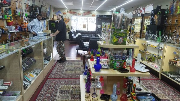 APOLLO BEACH SMOKE SHOP - Updated August 2025 - 10 Photos & 20 Reviews ...