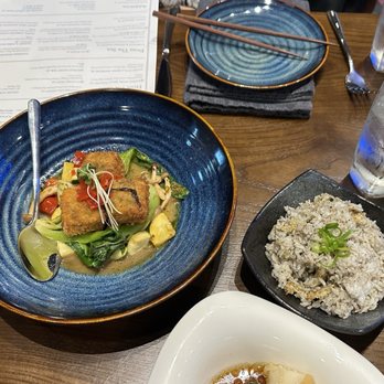 KI CLUB - Updated May 2025 - 326 Photos & 67 Reviews - 1731 Kalakaua ...